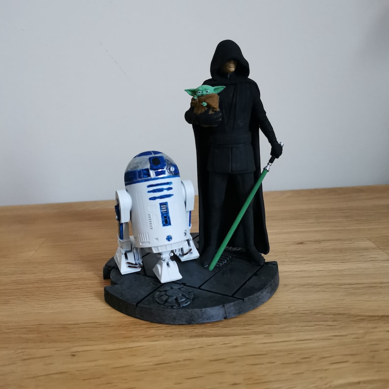 Luke Skywalker and R2-D2 Diorama the Mandalorian 3D - Etsy