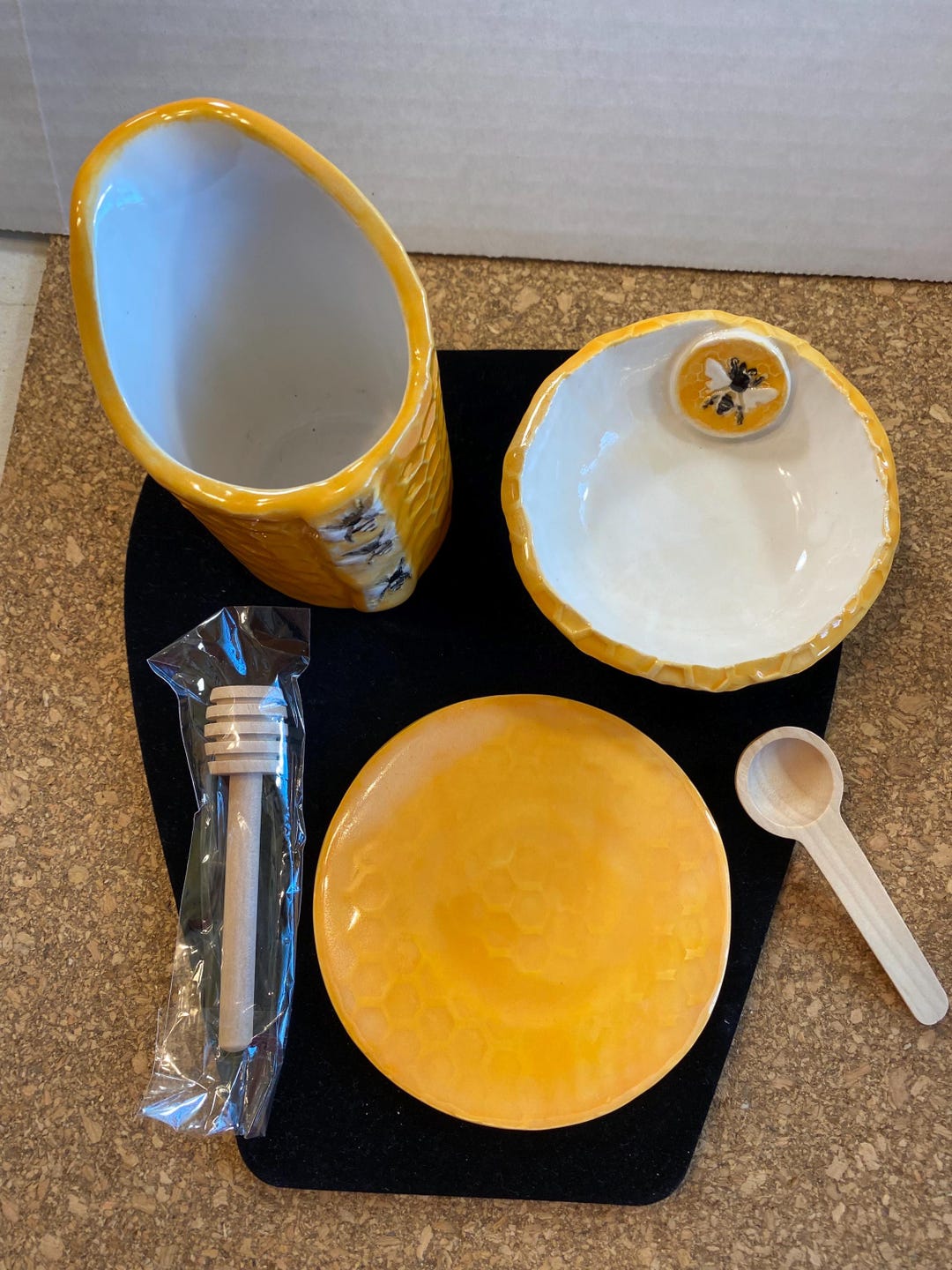 Honey Comb and Bee Creamer and Sugar Set - Etsy