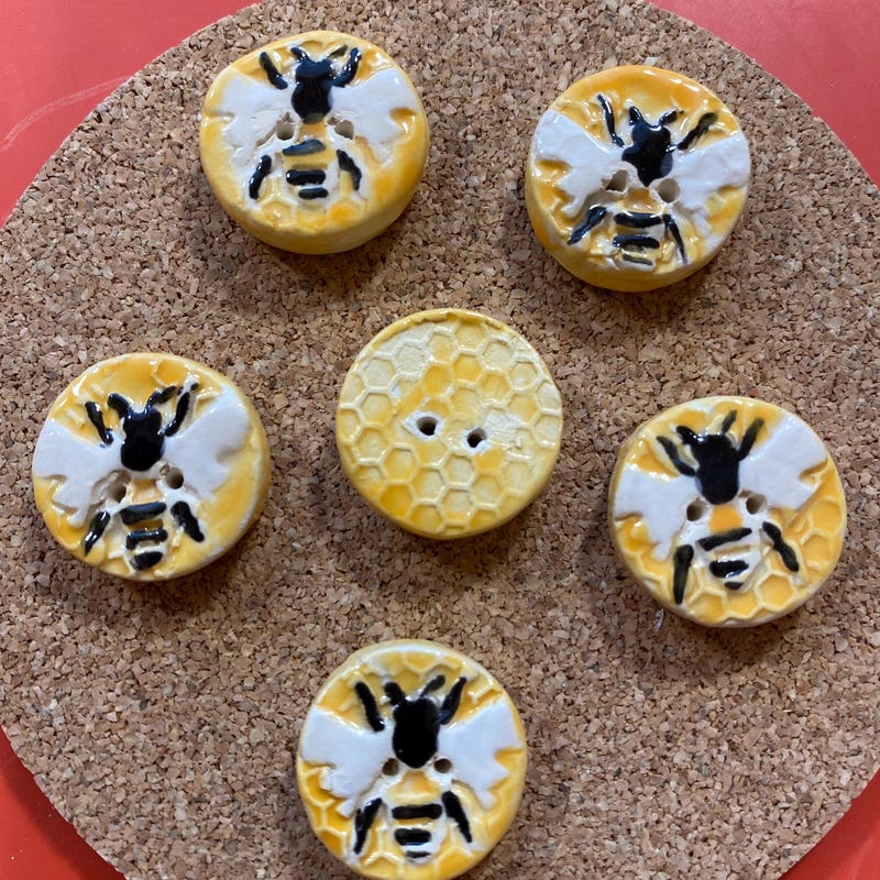 Bee Buttons - Etsy