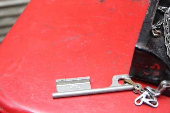 Vintage Cast Iron Chicago Watchclock Station Security Guard Box & Key ...