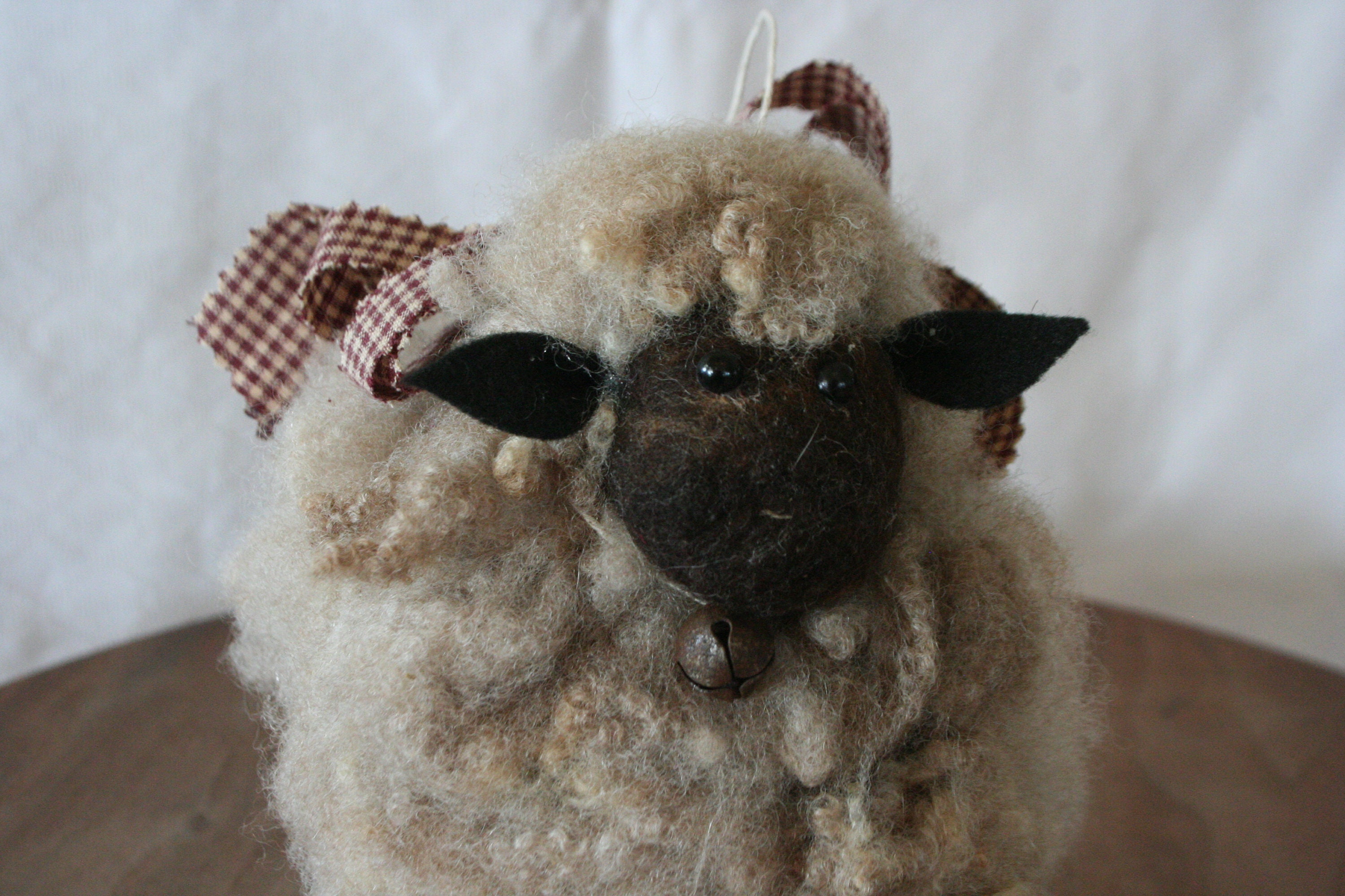 Sheep Decor Handmade all natural curly brown wool sheep - Etsy.de