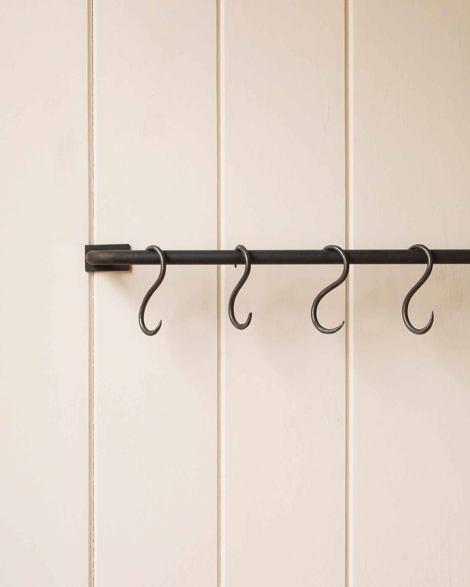 Kitchen Rail Made From Raw Steel With S Hooks Hanging Rail Utensil Rail ...