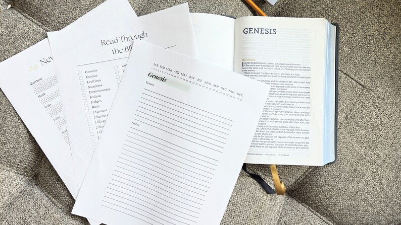 Bible Reading Tracker Bundle: Book, Chapter, Verse Checklist (PDF) - Etsy