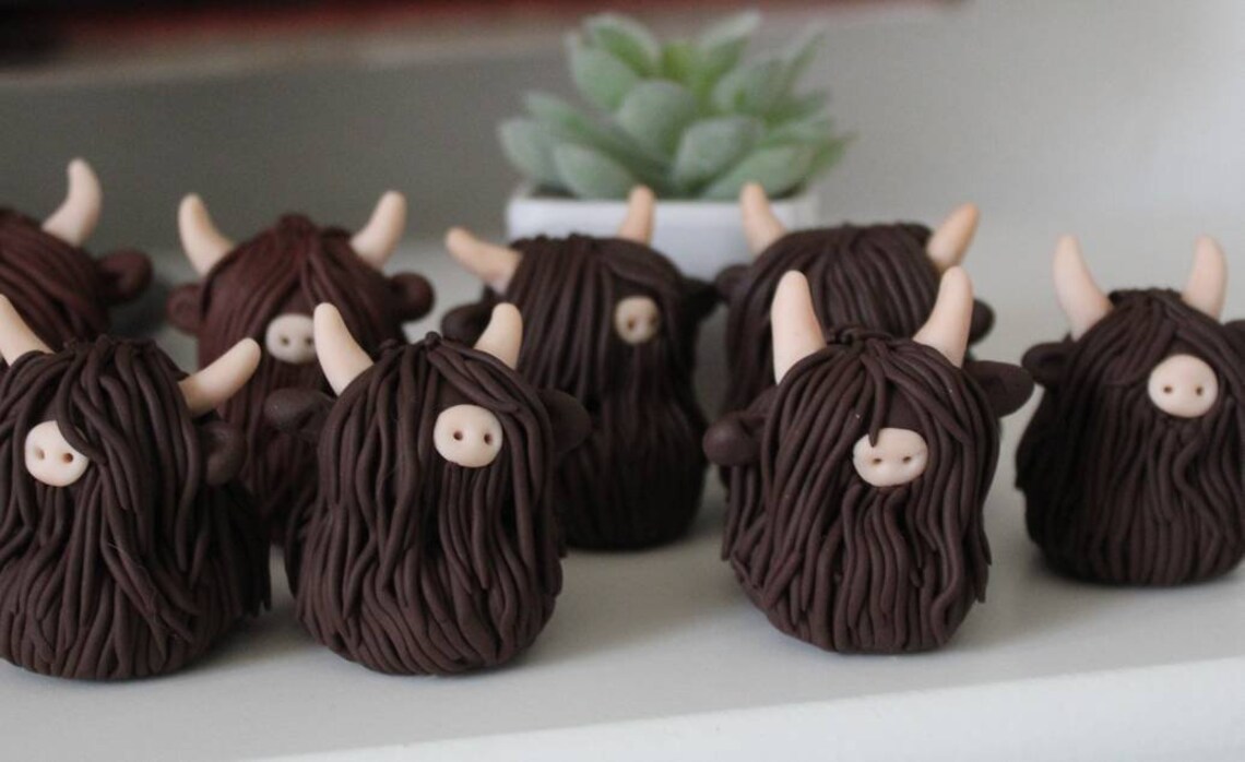 Highland Cow Figurines Polymer Clay Handmade Ornament - Etsy