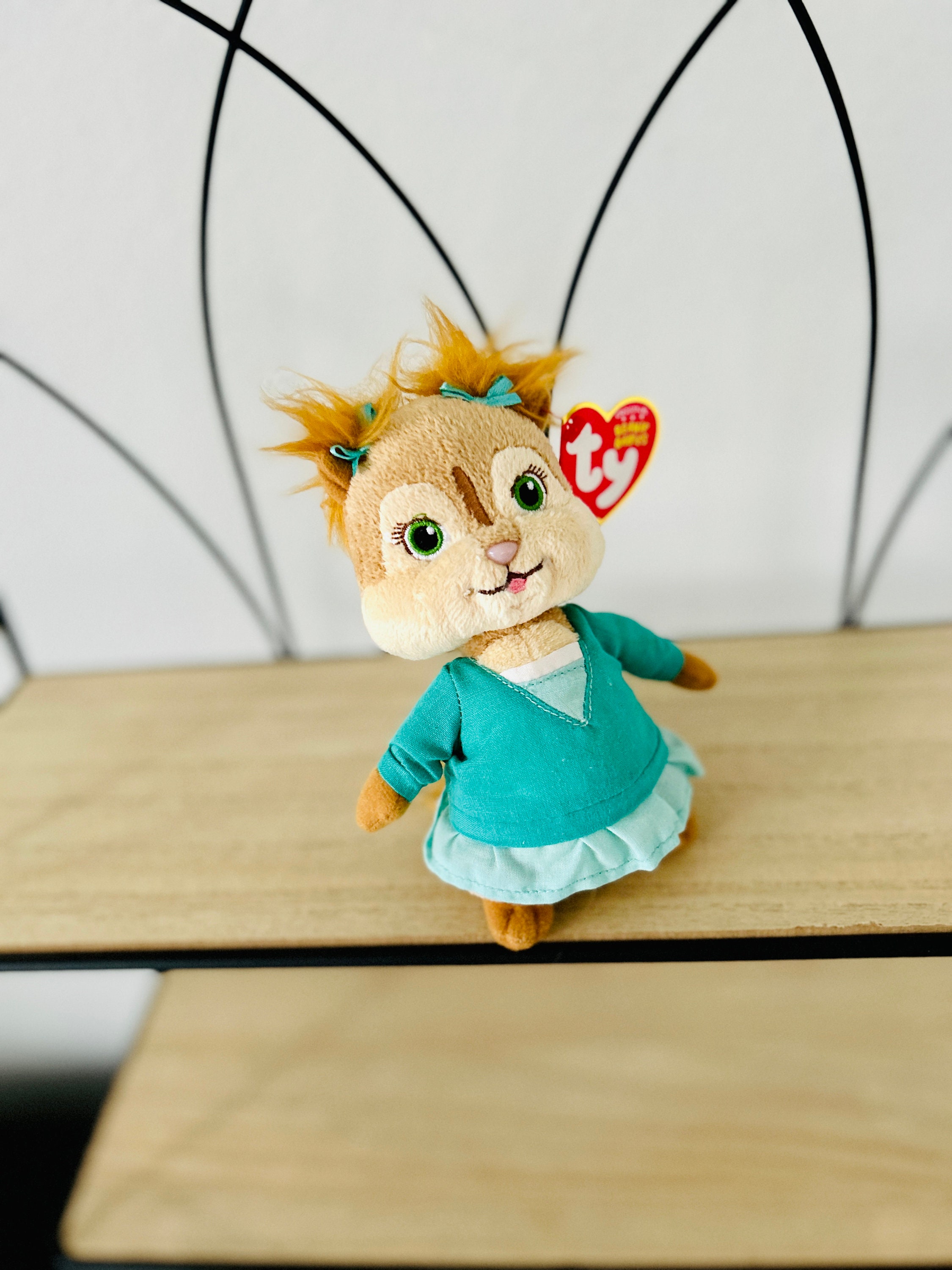 Eleanor Chipette Costume