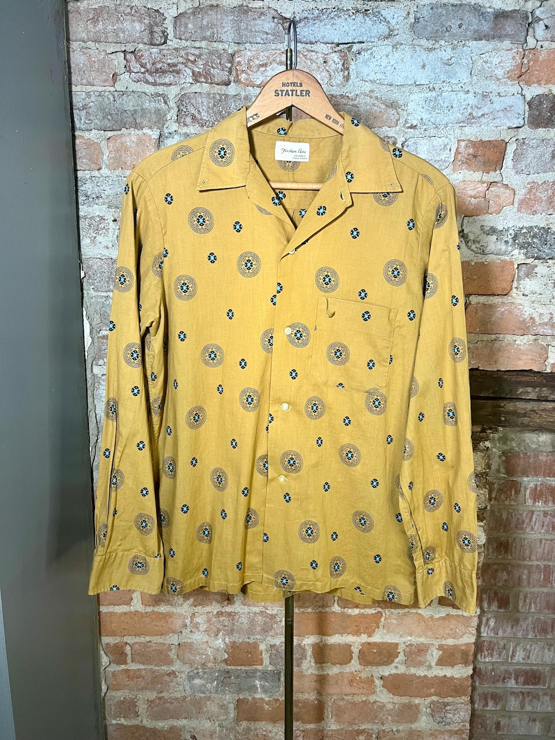 TRUE VINTAGE 60s Fashion Aire Button Down - Etsy