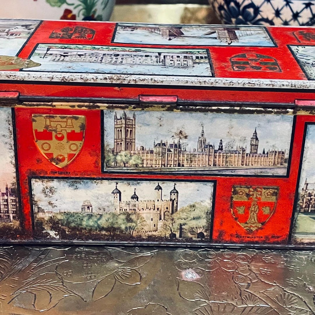 Vintage-rustic-british Collectible Tin-historical Scenes-big Ben ...