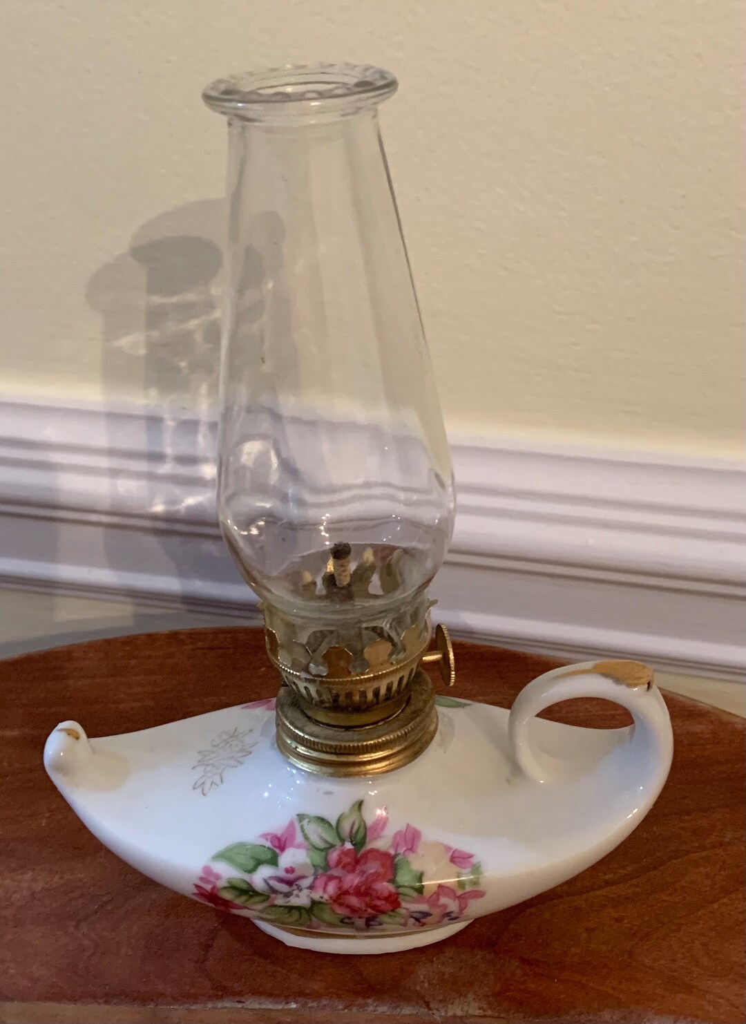 Antique or Vintage Small Alladins Style Oil Lamp With Brass Colored ...