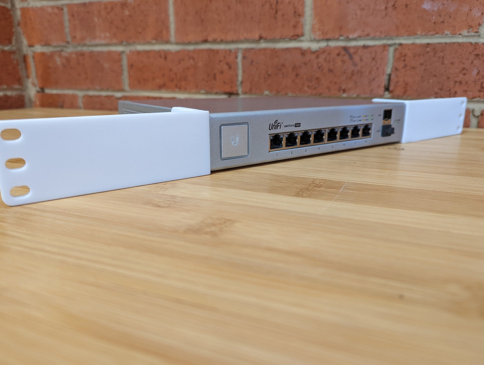 Ubiquiti Unifi Switch 8 150W Center Rack Mount - Etsy