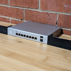 Ubiquiti Unifi Switch 8 150W Center Rack Mount - Etsy
