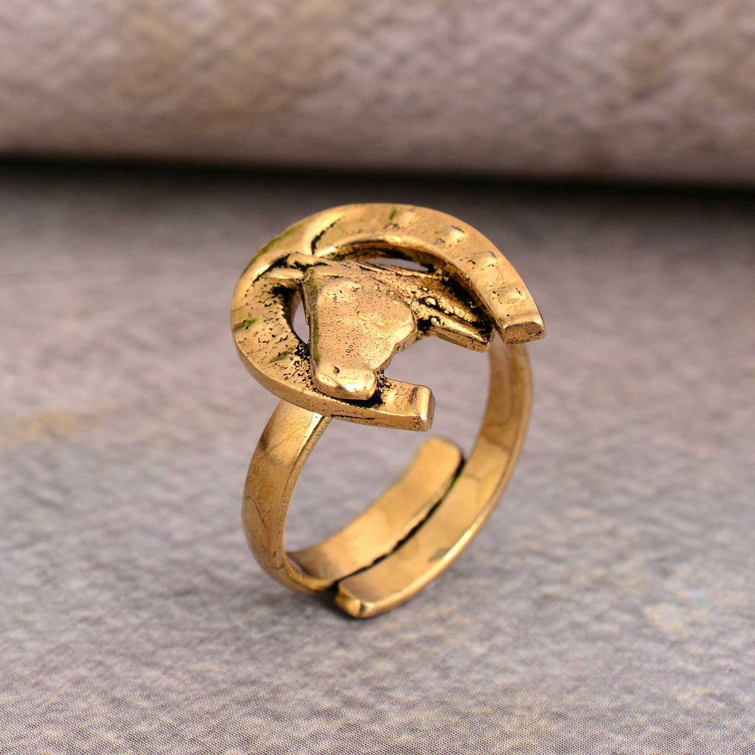 Gold Horseshoe Ring: Horse Head, Good Luck Charm - Etsy