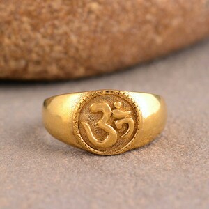 Personalized Signet Om Ring, Buddhist Ring for Men, Religious Ring ...