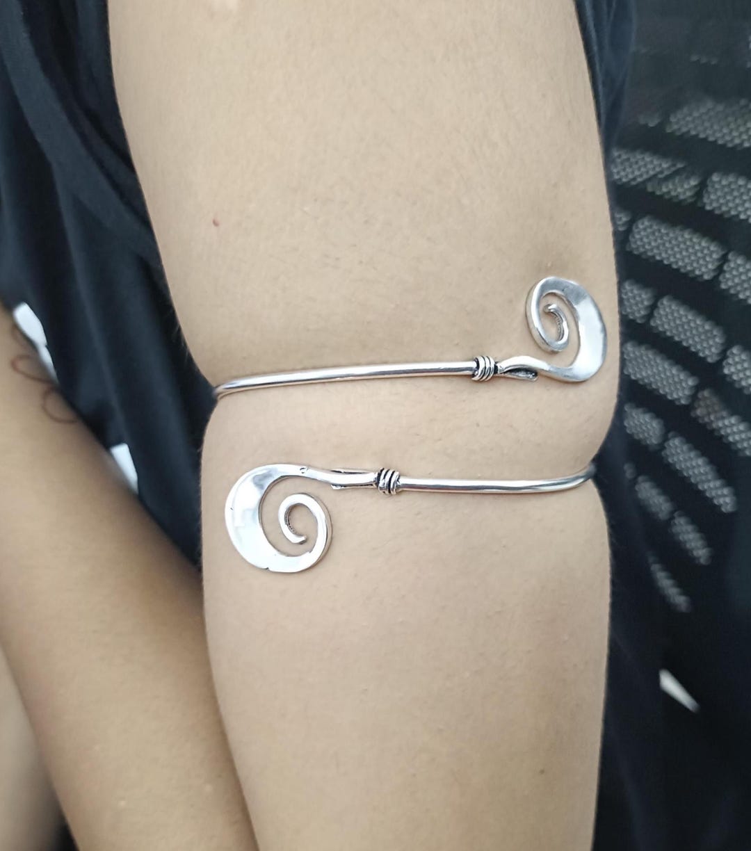 Brass Upper Arm Cuff: Spiral Armband, Handmade Jewelry - Etsy