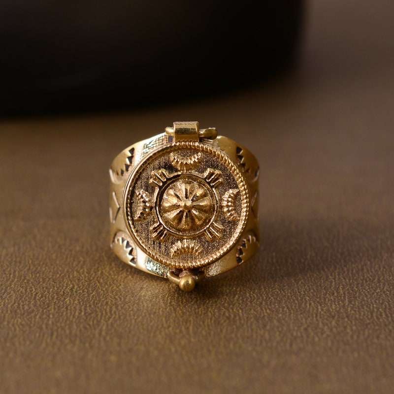 Secret Compartment Ring - Etsy