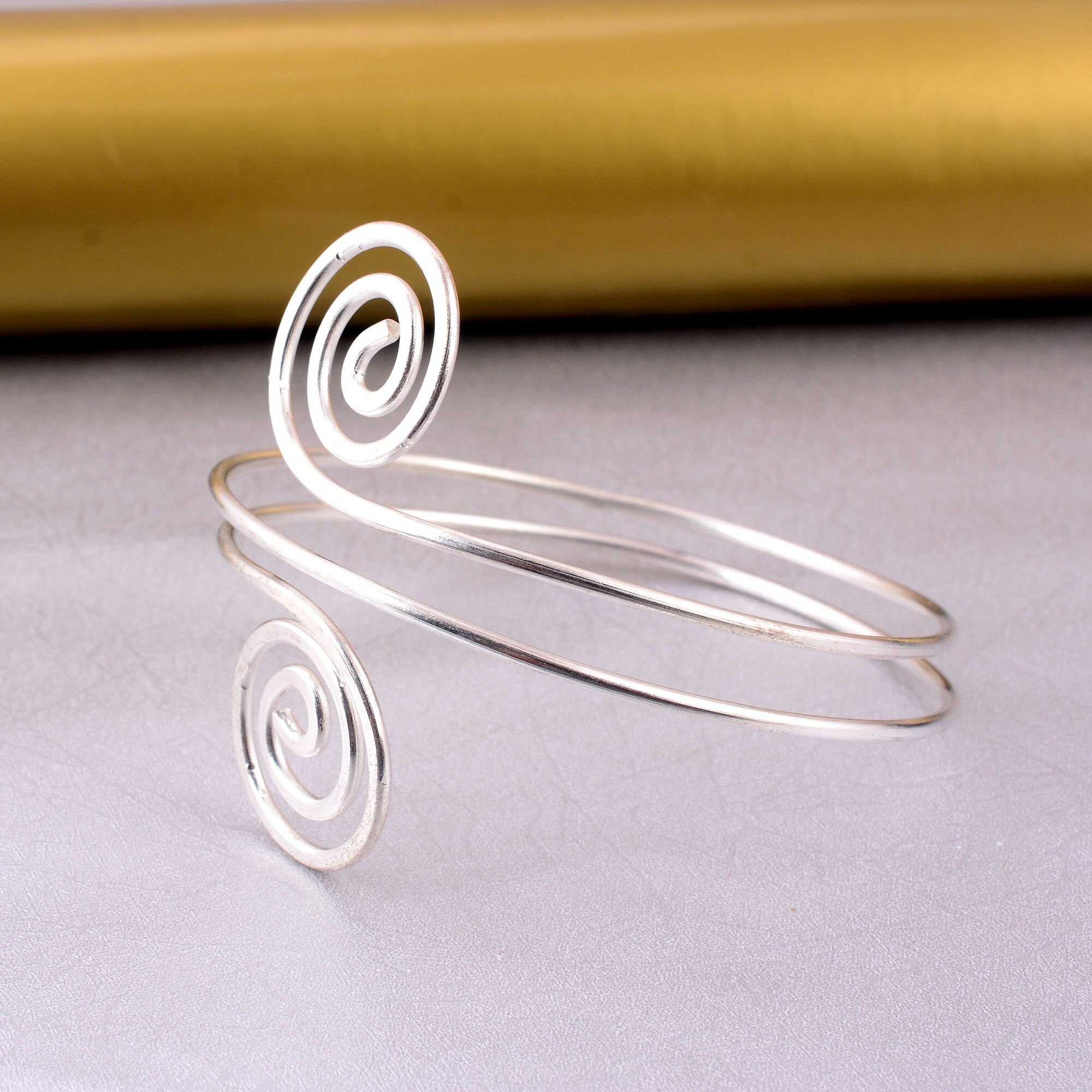 Gold Swirl Upper Arm Cuff: Boho Spiral Armband - Etsy