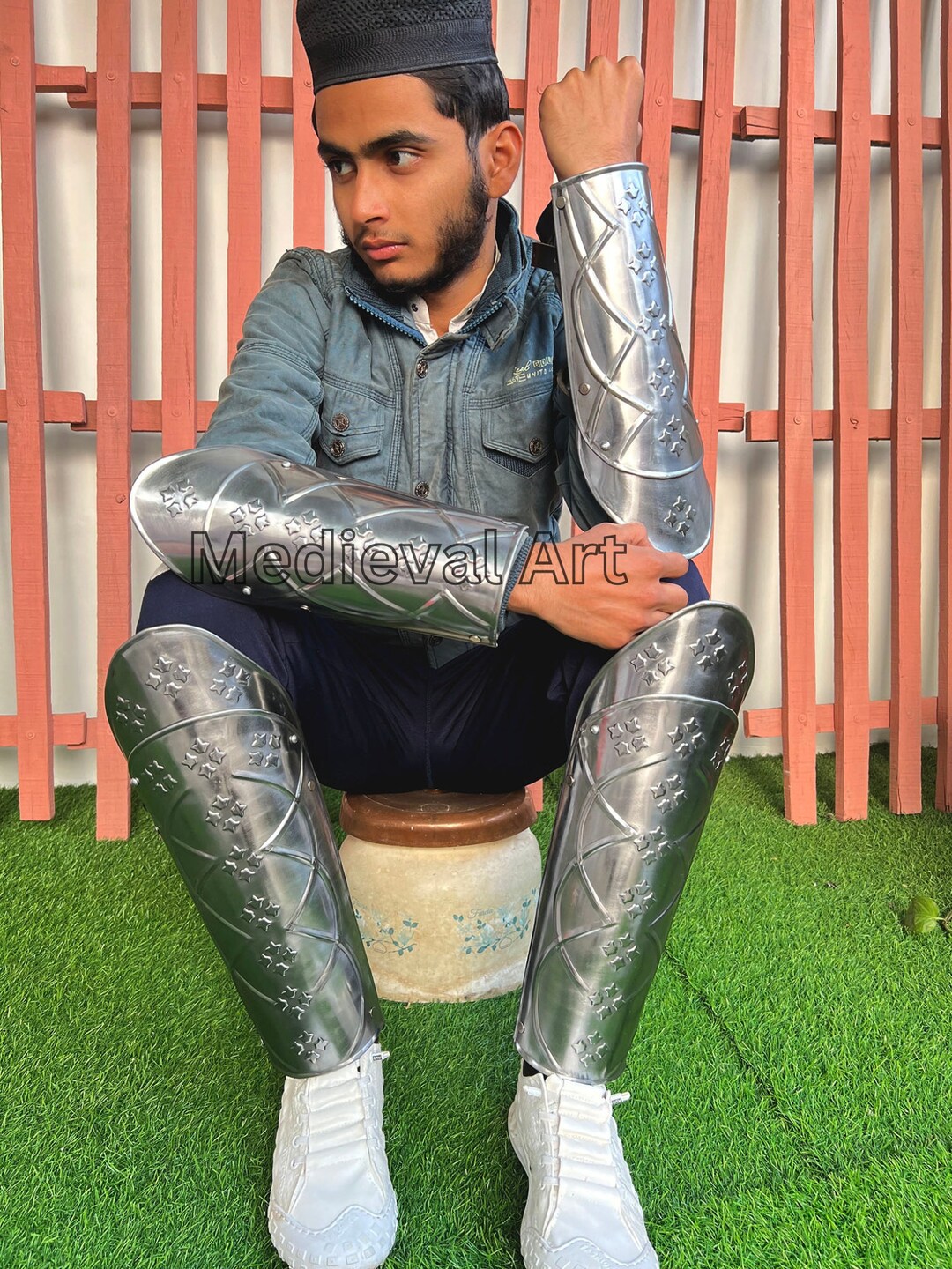 Medieval Steel Leg Guard & Bracers Armor: Roman LARP Cosplay Costume - Etsy
