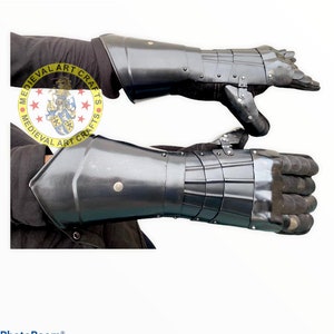 Knight Gauntlet Armor, Antique Gloves , Functional Finger Armor, Sca ...