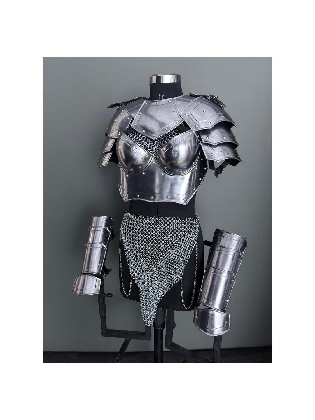 Medieval Women's Chainmail Armor Set: SCA LARP Female Knight Costume - Etsy
