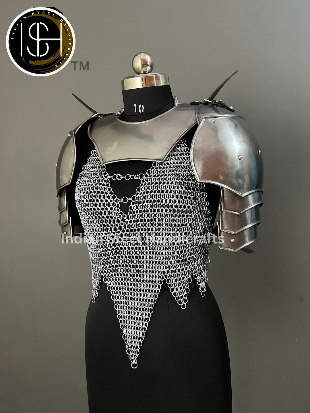 Female Knight Steel Armor: Gorget & Pouldron, Chainmail - LARP Cosplay - Etsy