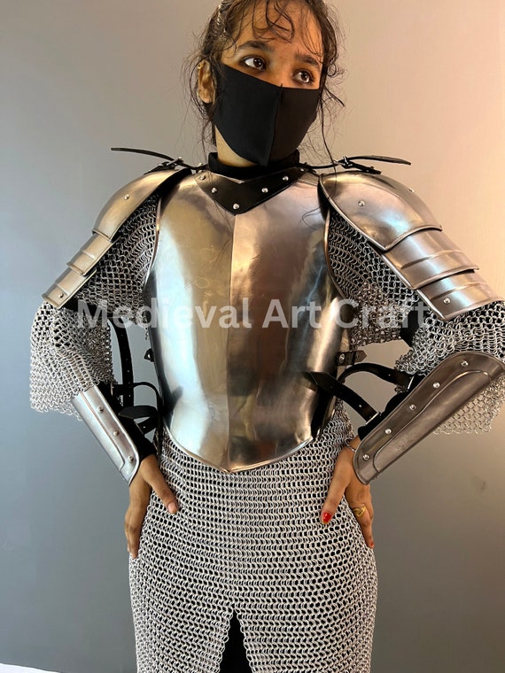 Female Armor Sca