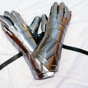 Gothic Gauntlet Armor, Gloves Armor, Fully Functional Finger, Cosplay ...