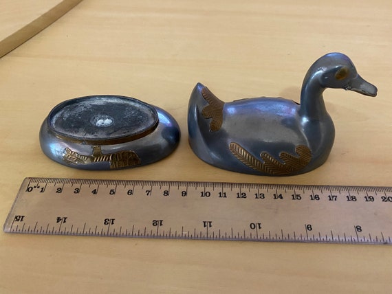 Vintage pewter and brass duck, trinket box, rustic de… - Gem