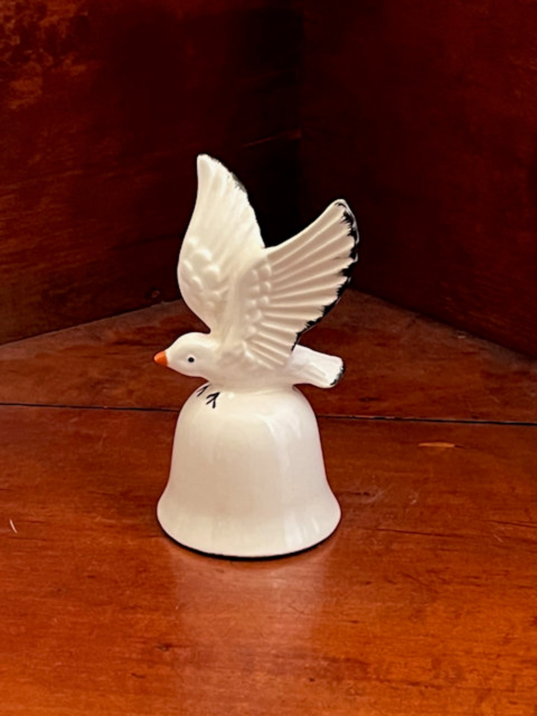 Vintage Bell Seagull Bird Figurine Japan White Ceramic 12cm Tall ...