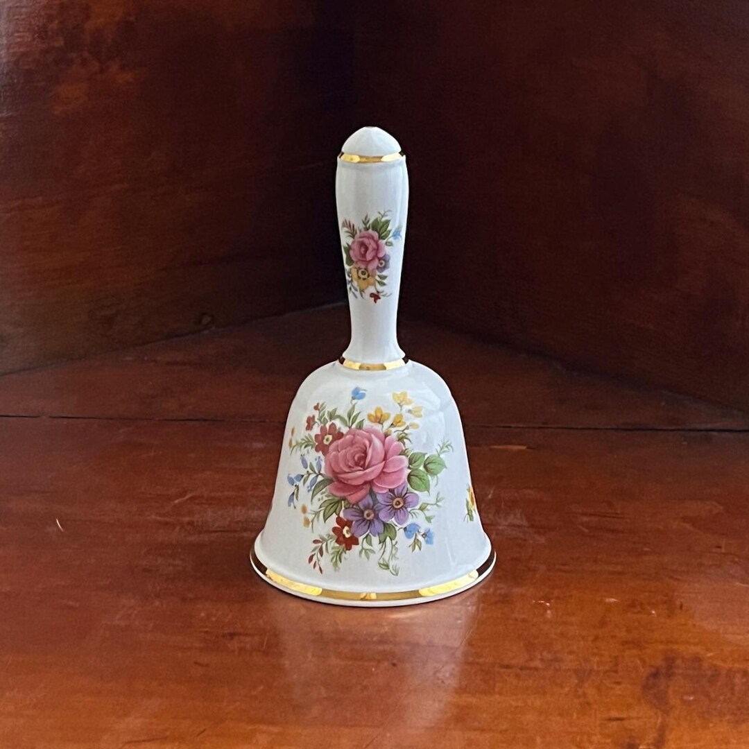 Vintage Bell Floral Bouquet Pink Blue Countess England 12.5cm. Shabby ...