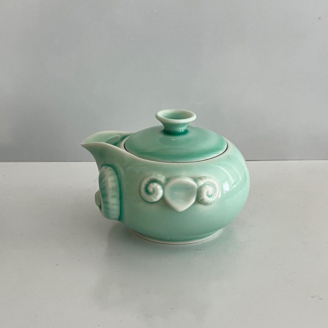 Vintage Teapot Tisane Celadon Green 200ml. Farmhouse Country Cottage Kitchen Tea for One Tea ...