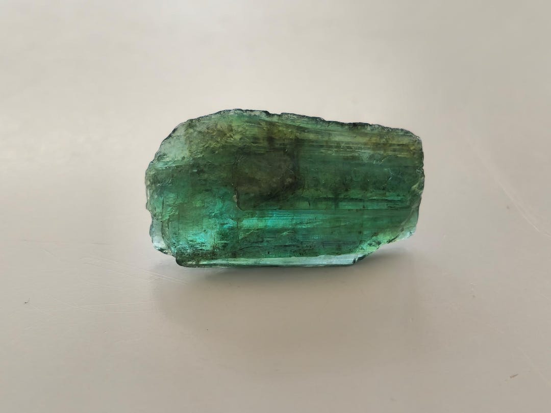 8.95cts Emerald Rough/uncut Natural Emerald/zambia Origin/no Treatment ...