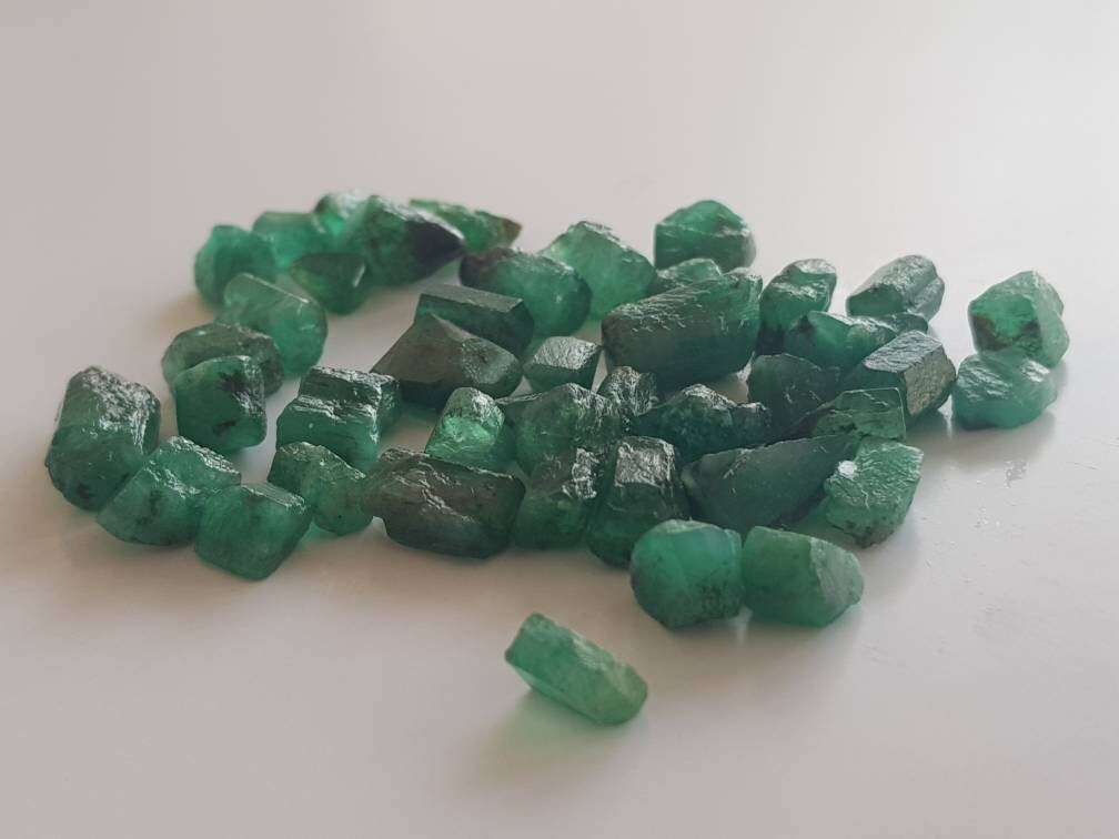 10pc lot Emerald rough stone 100%Natural raw emerald loose | Etsy