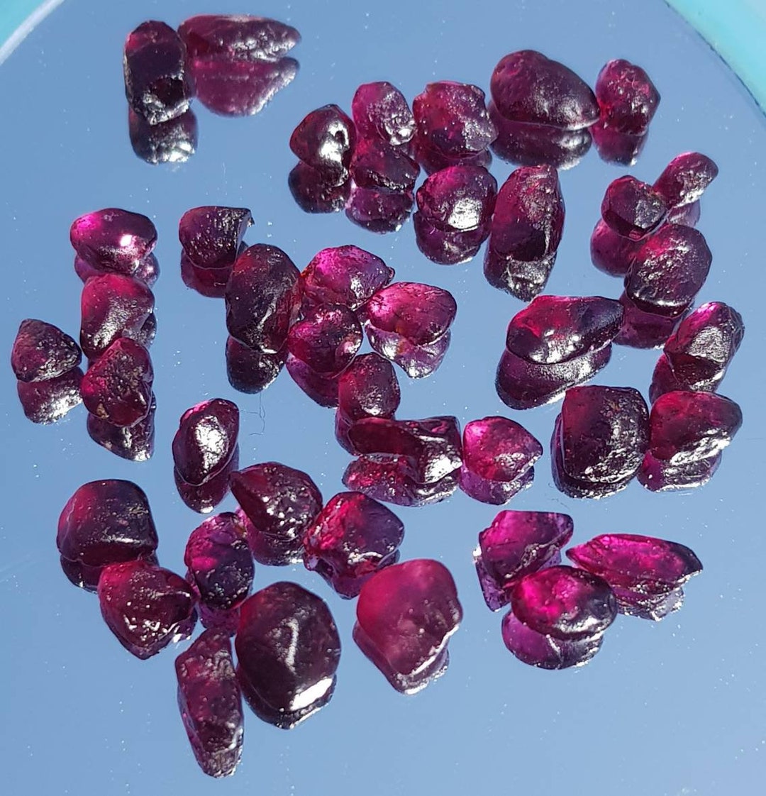 Natural Anthill Pyrope Garnet Rough (2-8mm) | Raw Red Garnet Granules ...