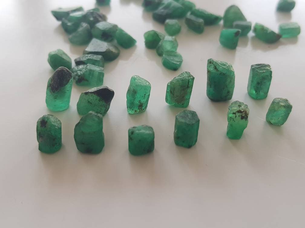 10pc lot Emerald rough stone 100%Natural raw emerald loose | Etsy