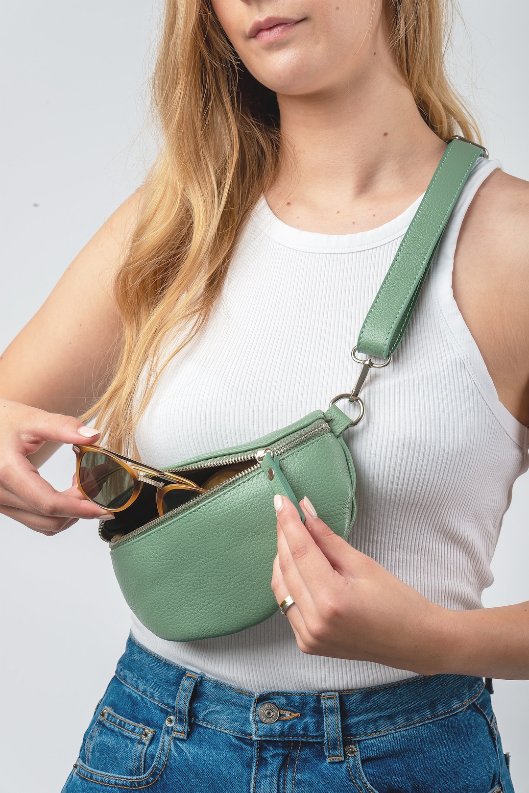 Leather Fanny Pack for Women, Belt Bag With Wide Interchangeable Strap ...