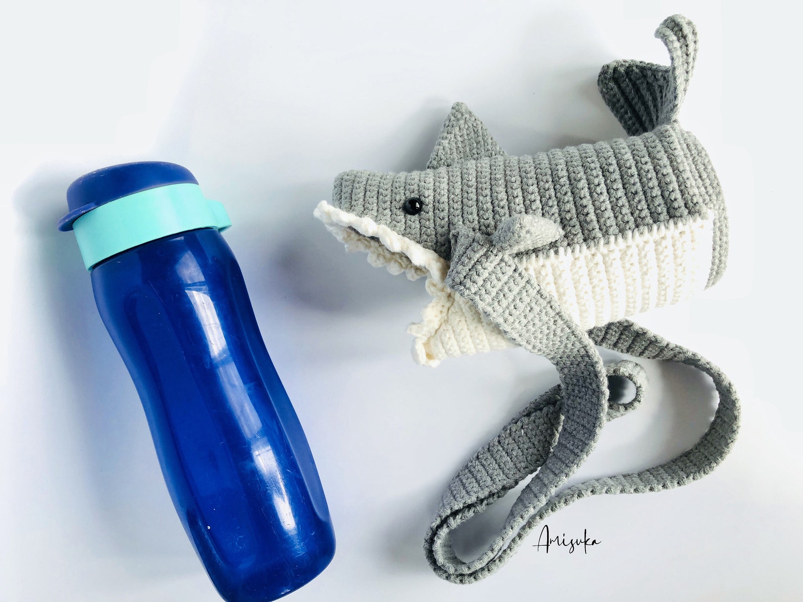 Crochet Shark Water Bottle Holder PATTERN Shark Bottle Gift Crochet ...