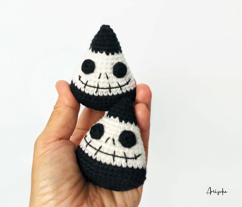 Skull Crochet Pattern: Candy Corn, Halloween Amigurumi (digital Pattern ...