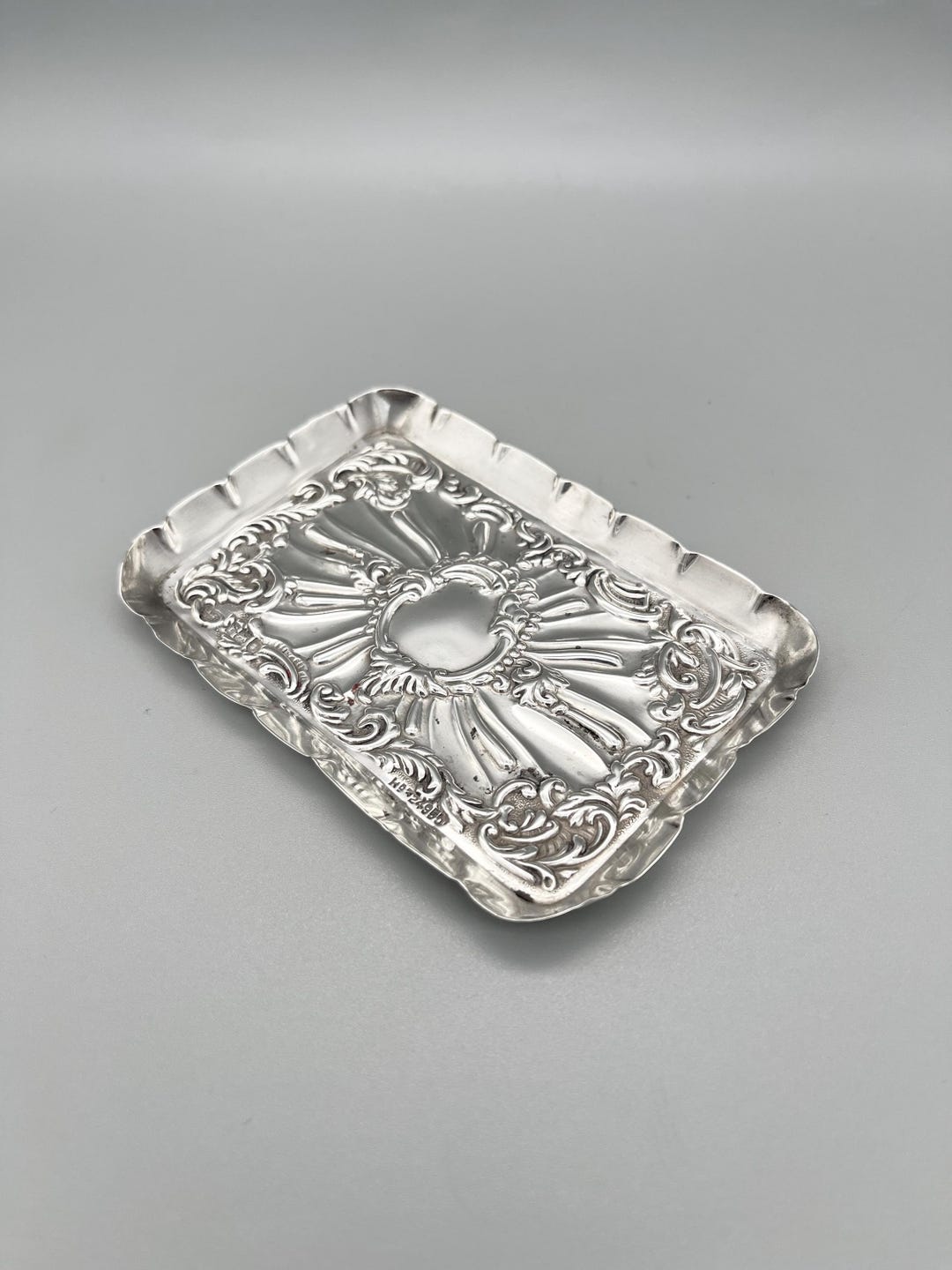 Edwardian Sterling Silver Pin / Trinket Dish, Goldsmiths & Silversmiths ...
