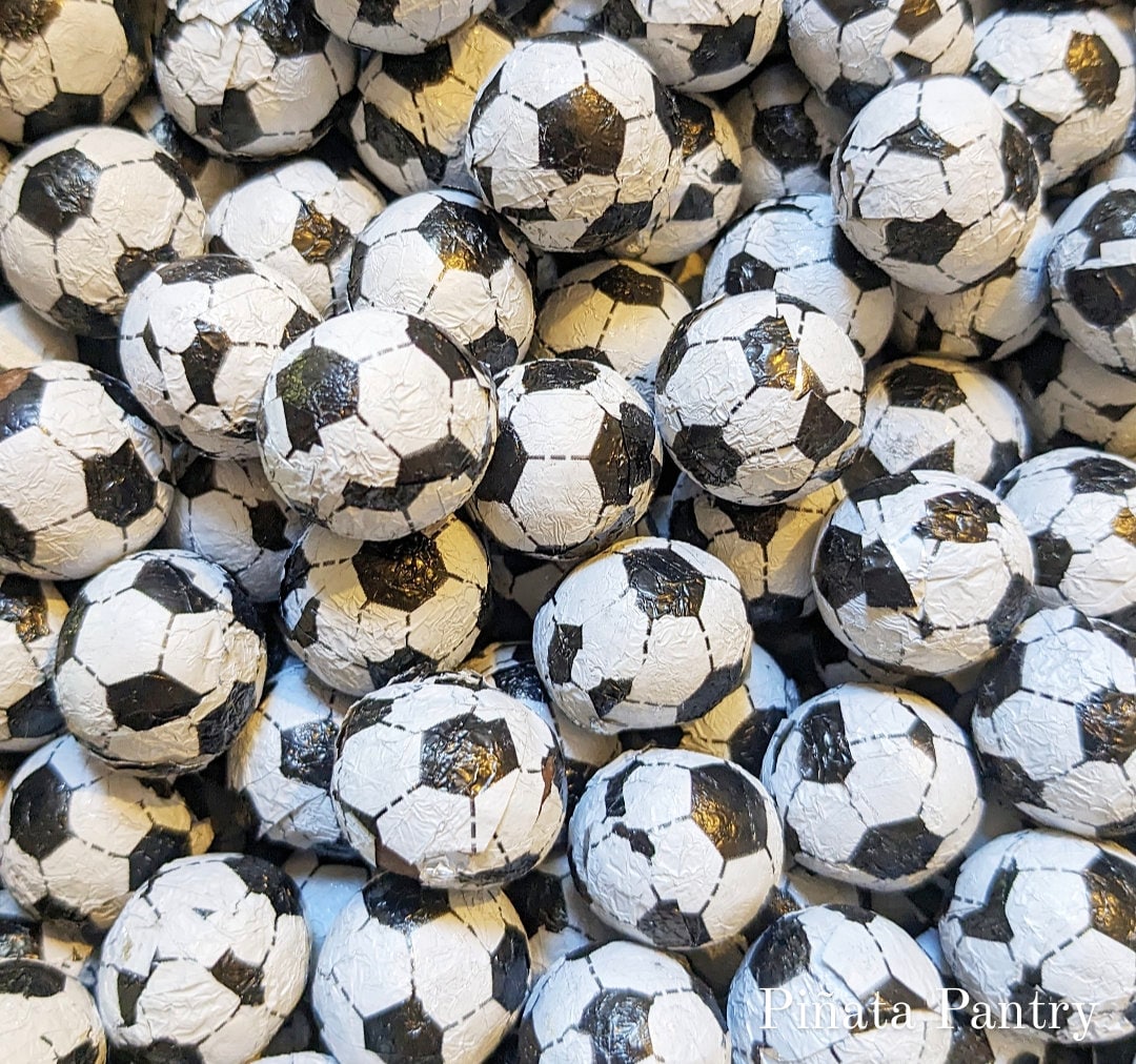 CHOCOLATE FLAVOUR Black & White FOOTBALLS Pick N Mix Candy Sweets ...