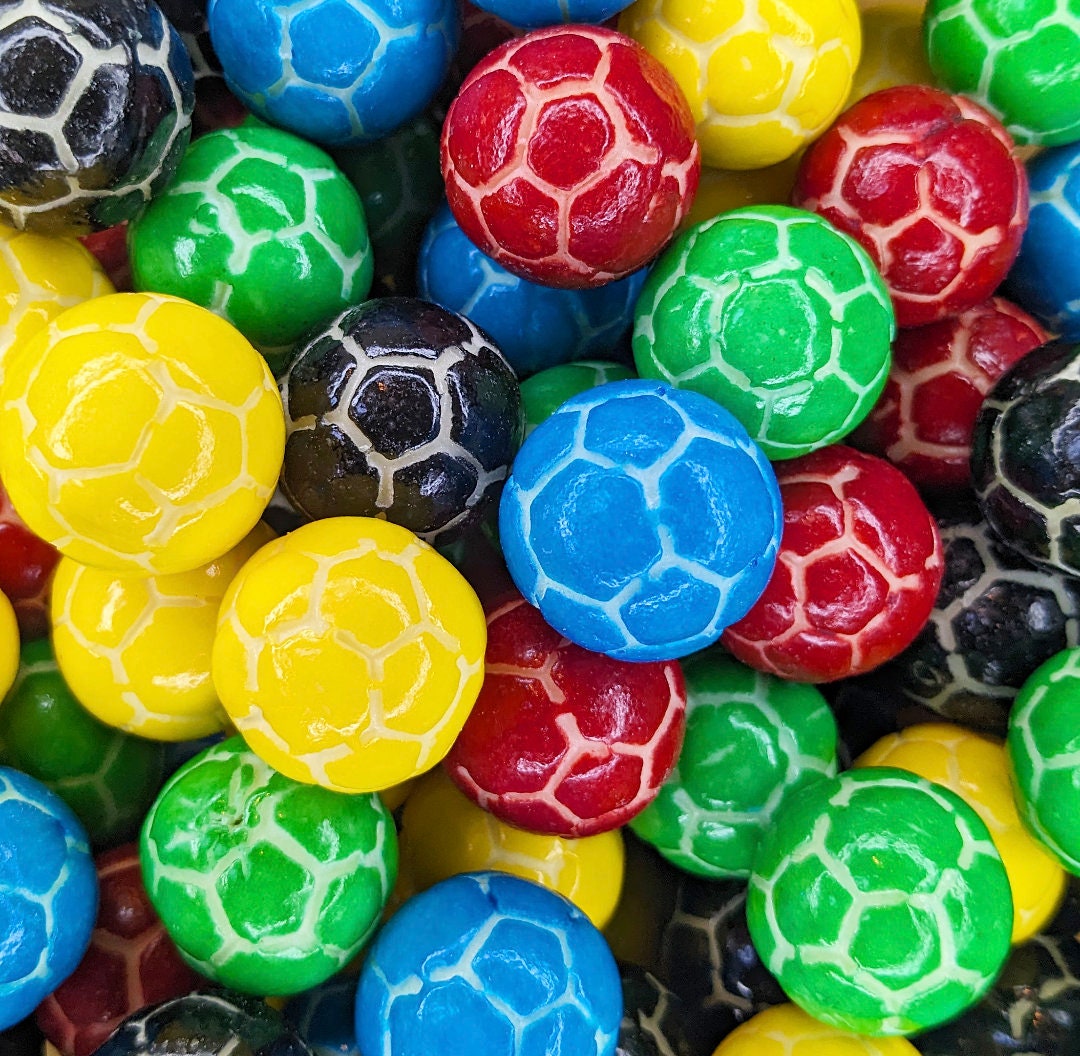 BUBBLEGUM FOOTBALLS Pick & Mix Fruit Candy Sweets Confectionery Sports ...