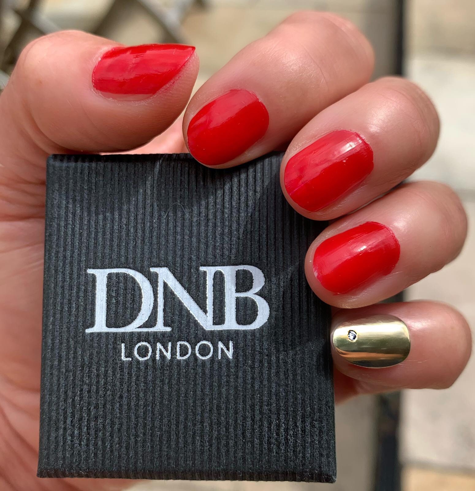 9ct Gold Oval Tip Fingernail Jewellery Diamond Set little Finger 2 ...