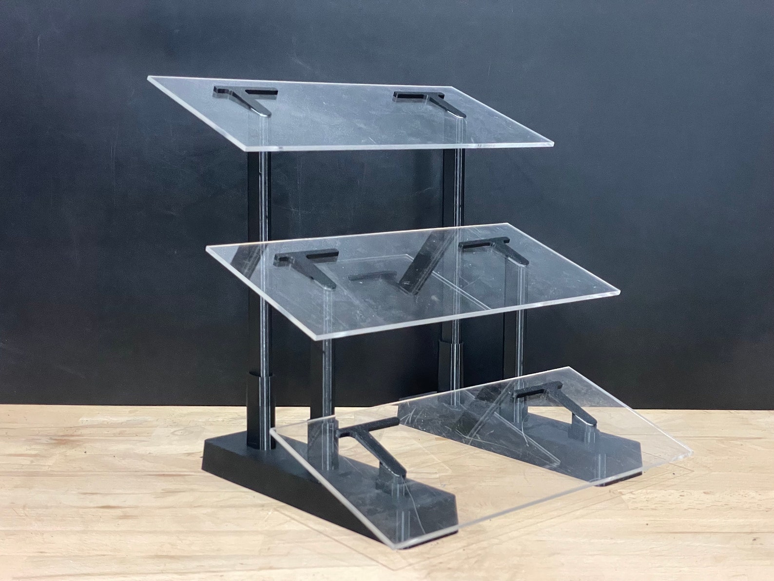 1:18 Scale Model, 3 Tier, Angled Desktop Display Stand Suits Formula 1 ...