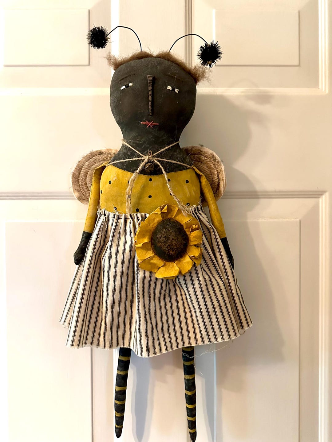 Beeatrice Bee – 24 Inch Tall, Hanging Bee, Primitive Bee, Prim Bees ...