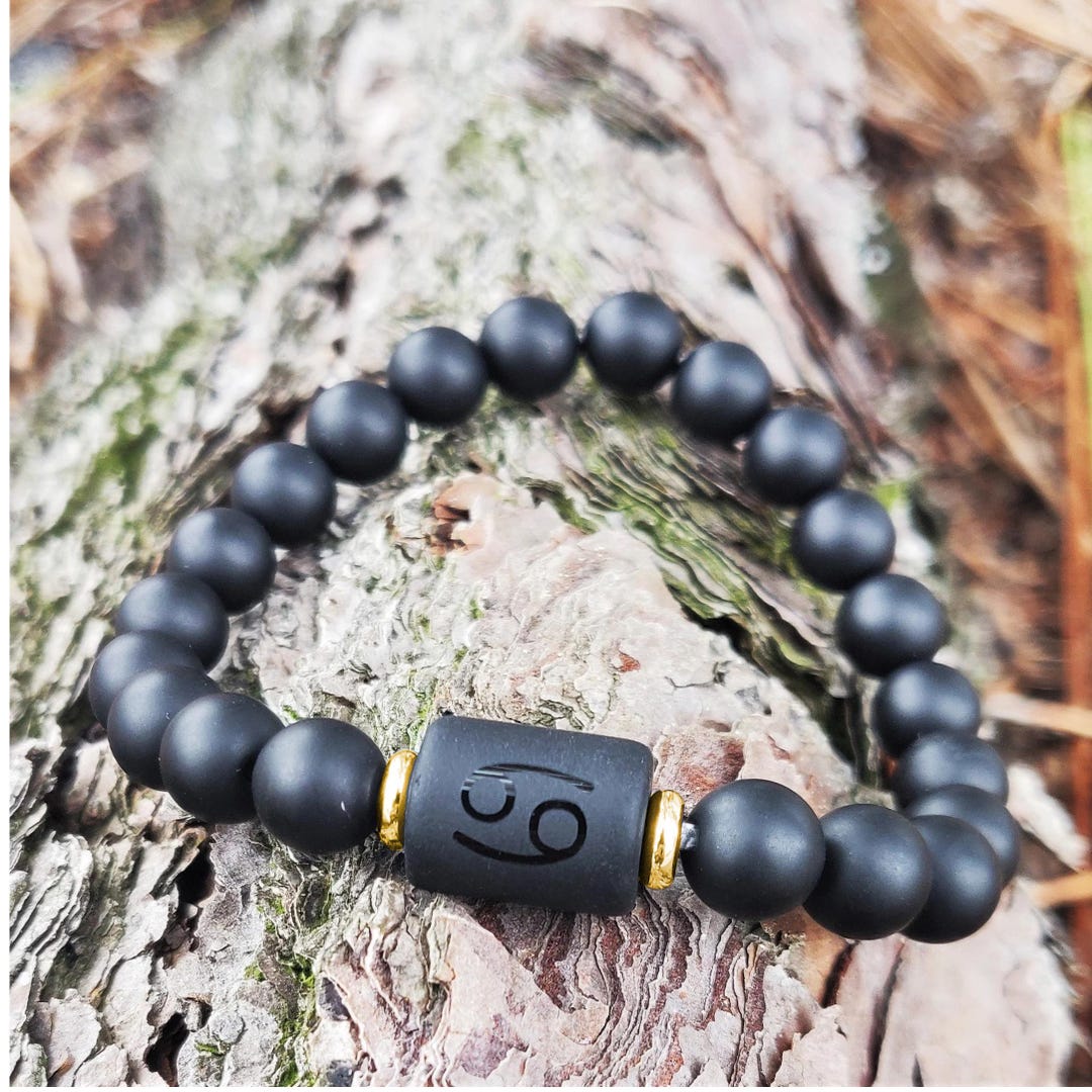 Cancer Zodiac Beaded Bracelet | Engraved Horoscope Sign, Birthday Gift ...
