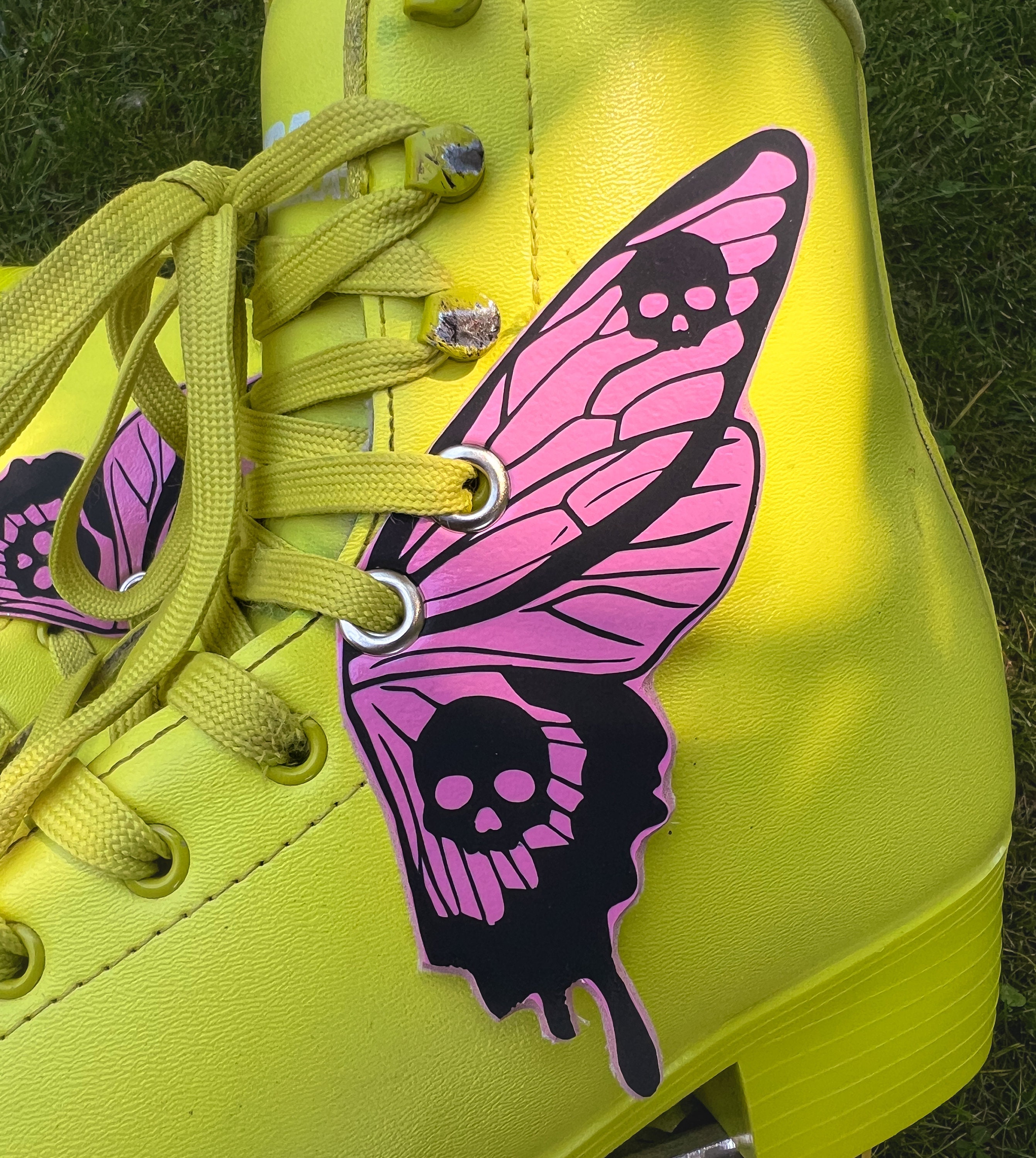 Goth Skull Roller Skate Wings | Skate Accessories | Roller Derby - Etsy