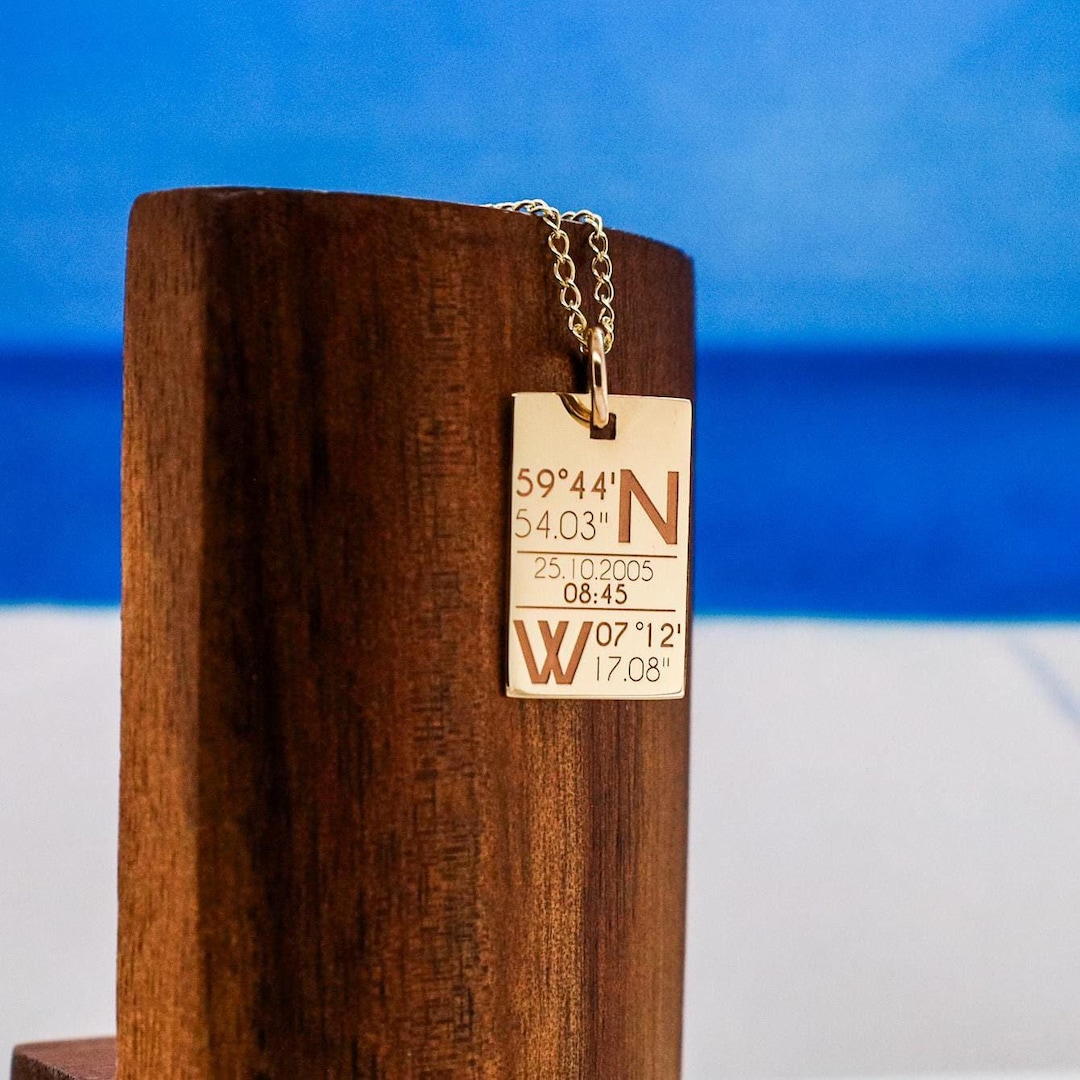 Custom Coordinates Pendant Necklacepersonalized Gold Latitude and ...