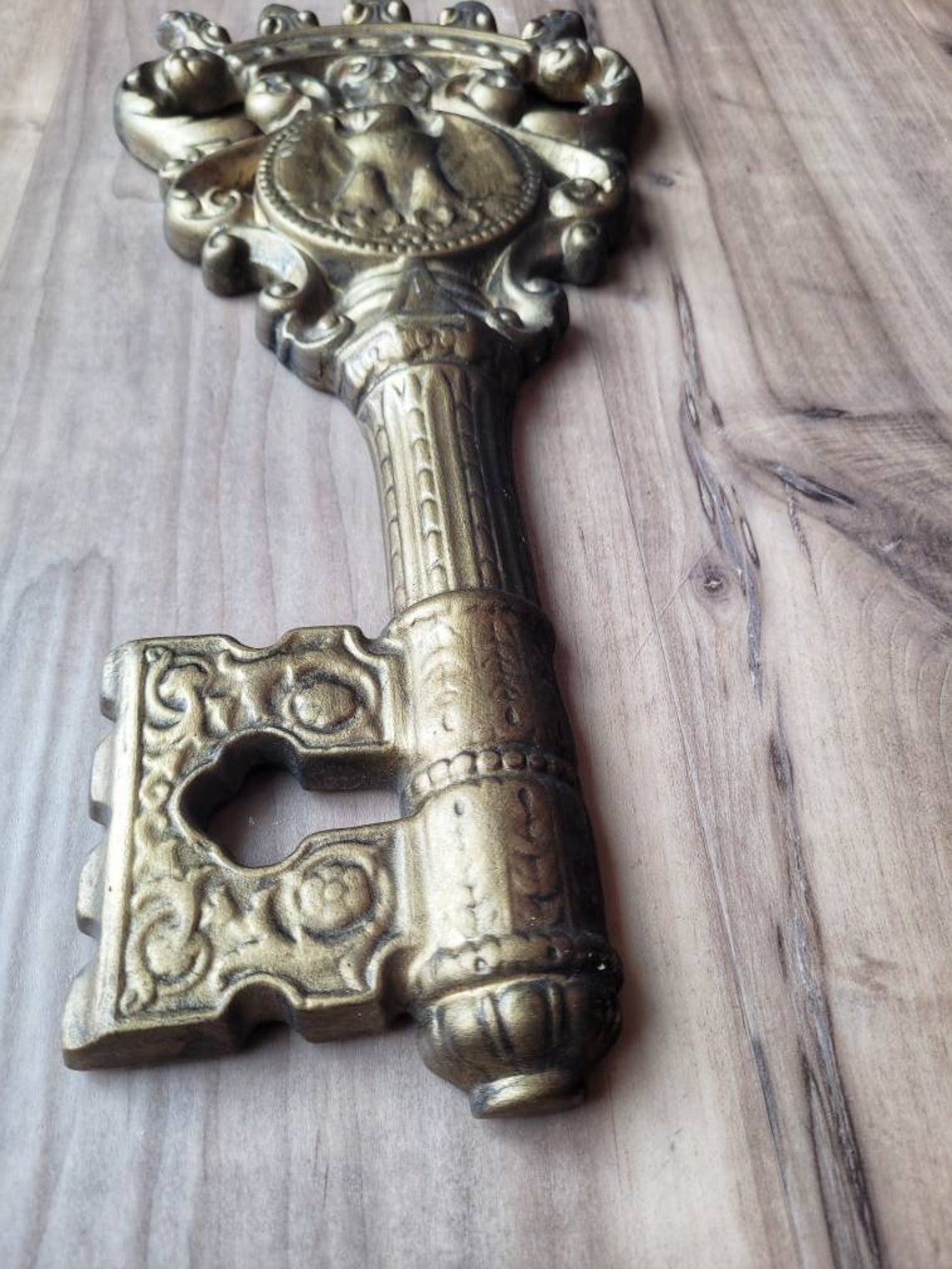 Vintage Skeleton Key MCM Vintage Ceramic Eagle Sculpture Ornate Wall ...