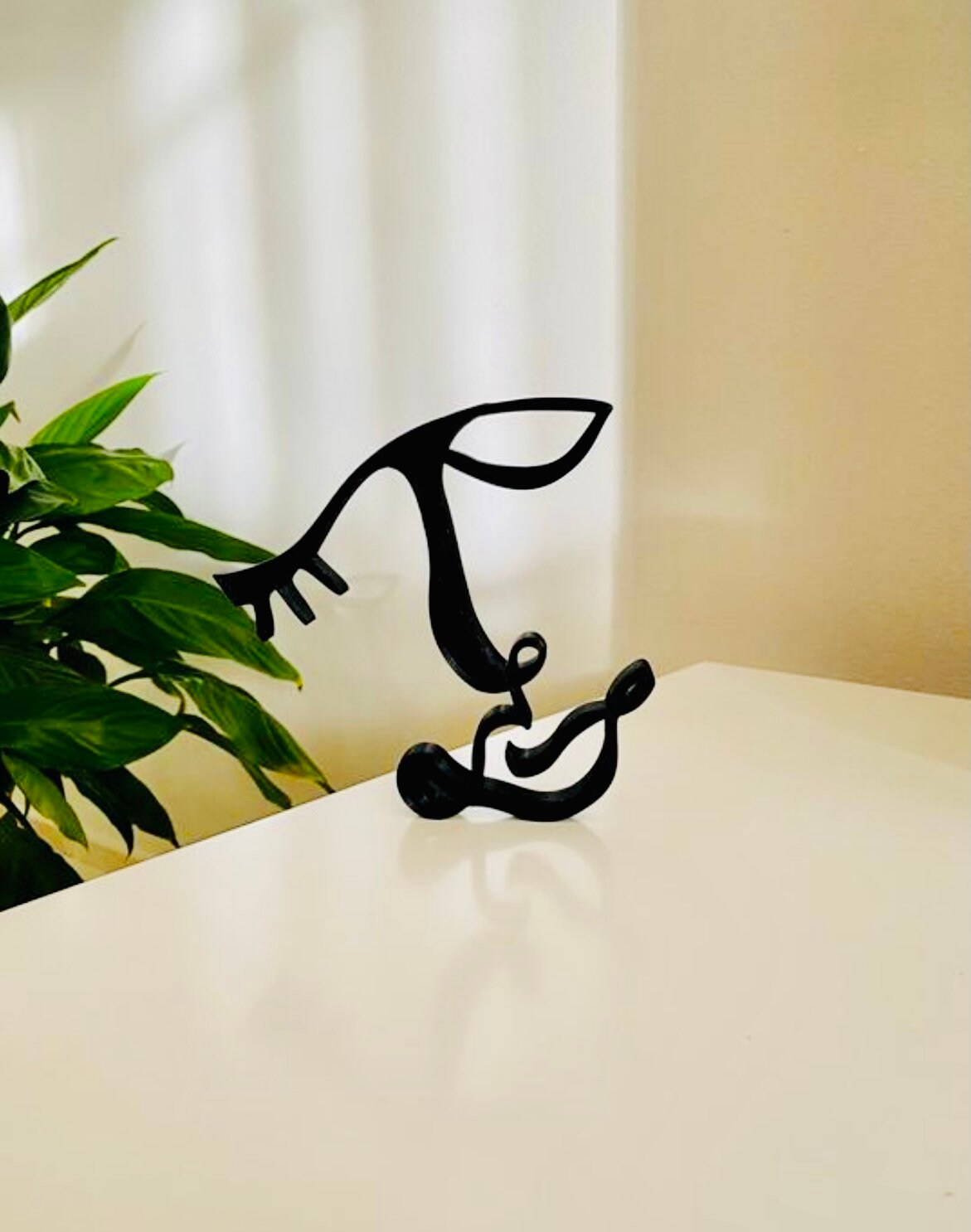 Wink Abstract Face Minimalist Art Plastic Sculpture Shelf - Etsy