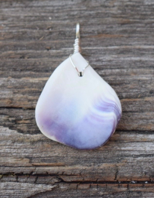 Aquinnah Quahog Wampum Pendant - Etsy