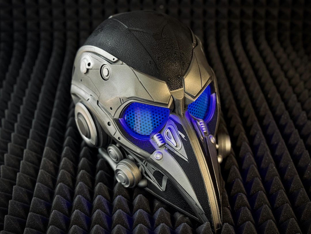 Raven Helmet any Painting of the Finished Helmet is Free for Cosplay ...