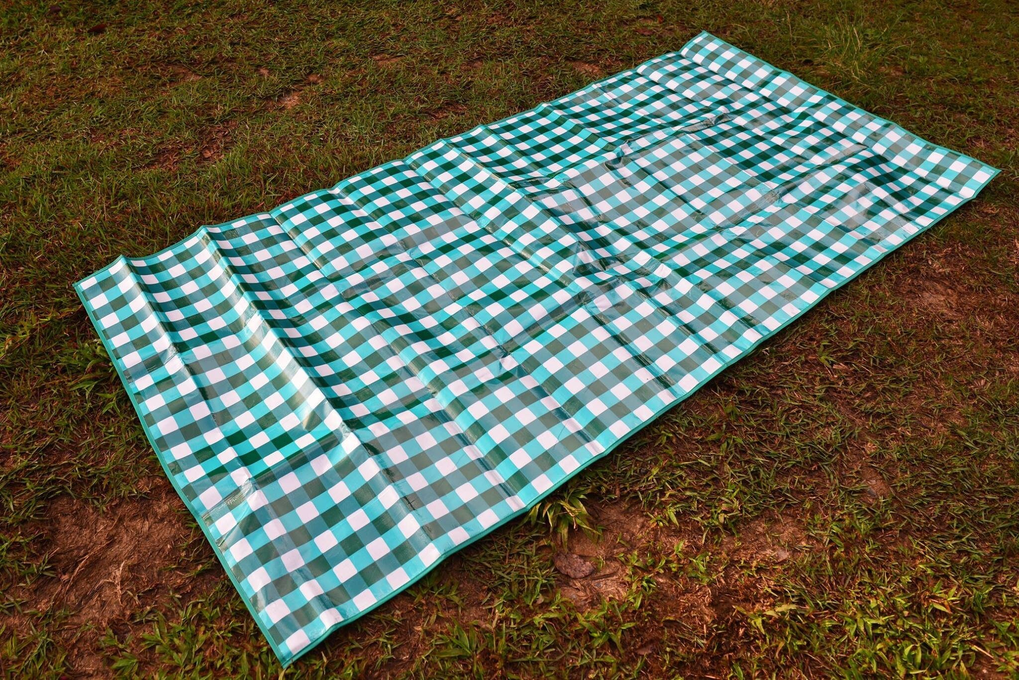 Upgrade Your Outdoor Experience With a PE Woven Picnic Mat: Lightweight ...